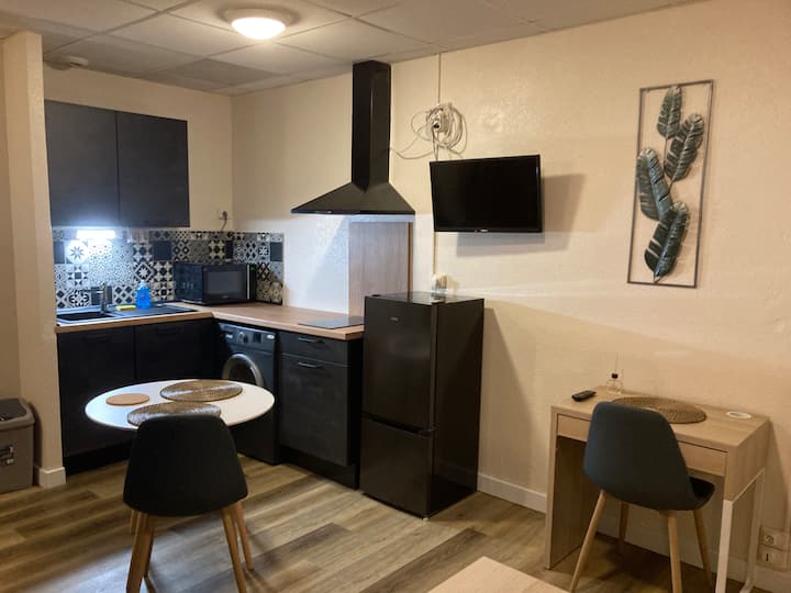 ★ Appart Meublé N°3 - Gien ★ Wifi ★ Proche Cnpe ★ - Gien