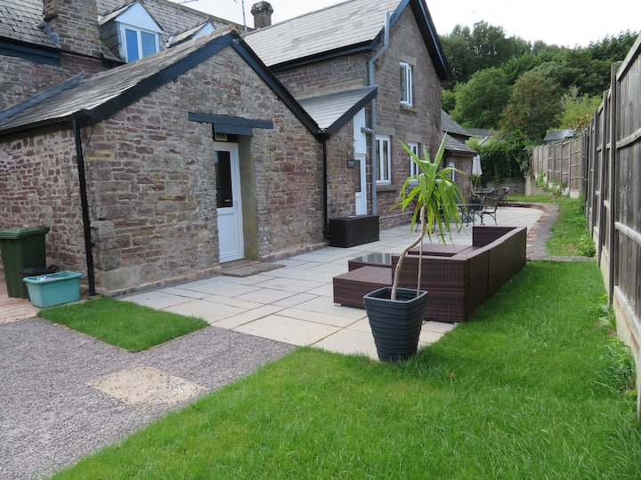 Rose Cottage, Dog Friendly, Countryside Location - Forest of Dean