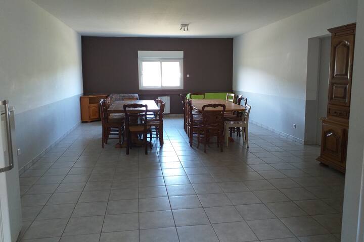 Appartement Au Calme. Logement Entier. - Laragne-Montéglin