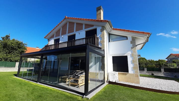 Chalet Con Jardín - Santander