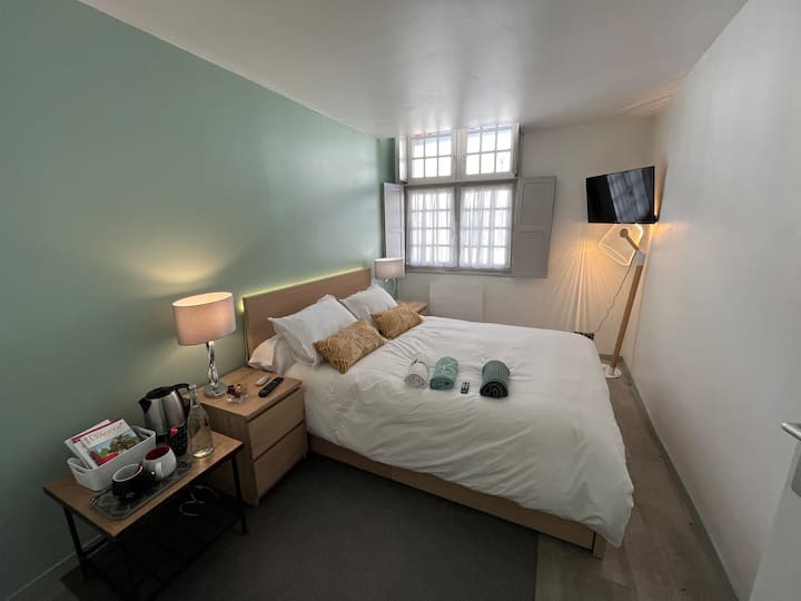 Chambre Verdea Dans Appartement Typique Basque - Bayonne