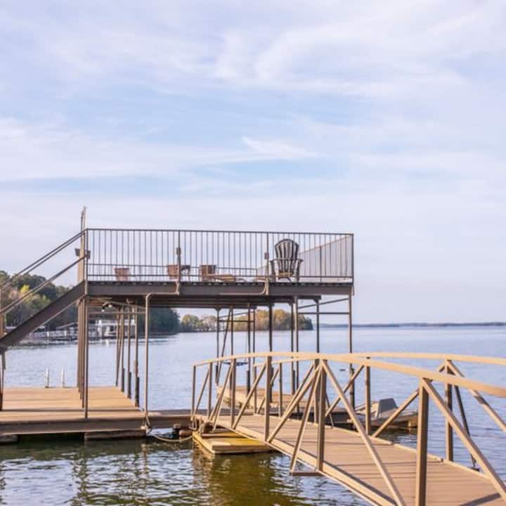 Lakefront, Private Dock, Dog-friendly - Sadlers Creek State Park, Anderson
