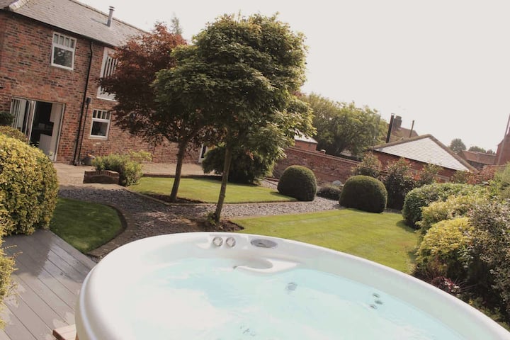 Manor Barn - Large Barn Conversion With Hot Tub . - 貝弗利