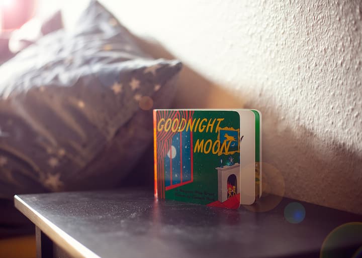 Goodnight Moon, Your Home Away From Home - Erlangen