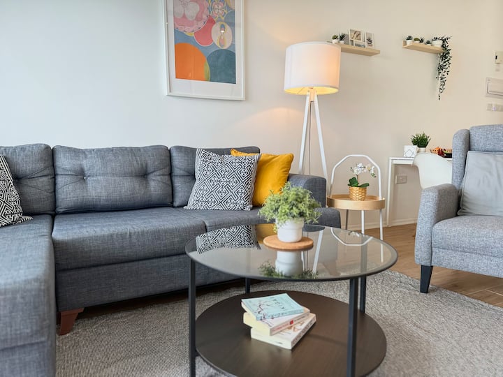 Central Kyrenia Apartment • Stylish & Comfortable - Kyrenia