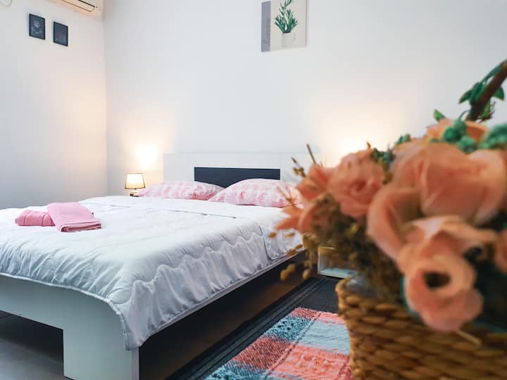 Cozy Room With Prime Location Near The Sea - Kotor