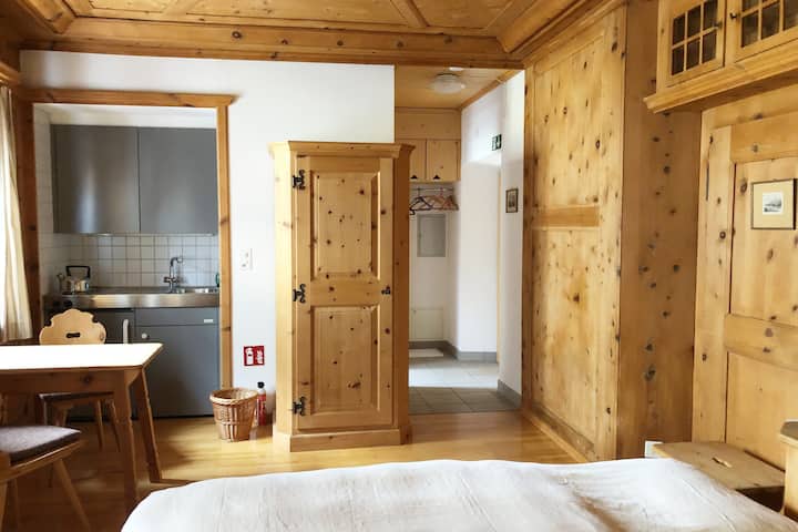 Arvenholz-studio In Sent - Scuol