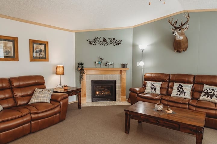 Corbett Creek Cottage - Alberta