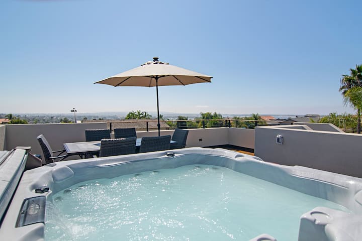 Modern Home - Rooftop Hot Tub With Ocean Views! - San Diego, CA