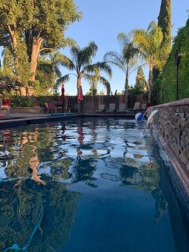 A "Quiet" Place With Private Entrance - Los Angeles, CA