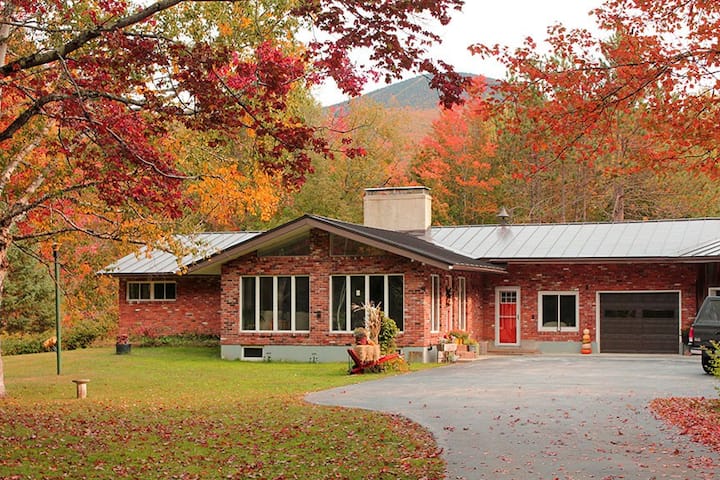 Modern And Idyllic Country Getaway Mendon - Killington, VT