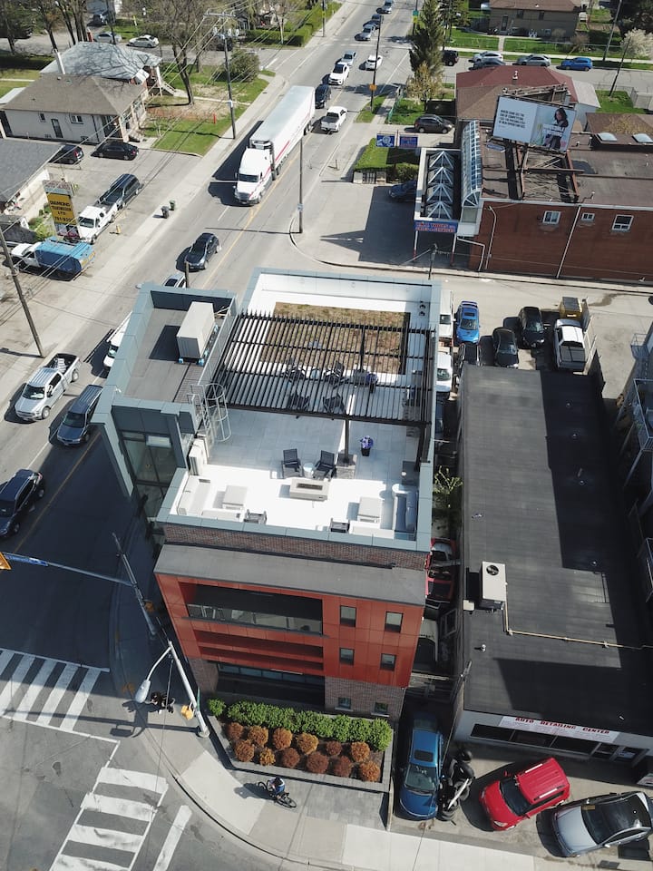 Rooftopto - Pickering
