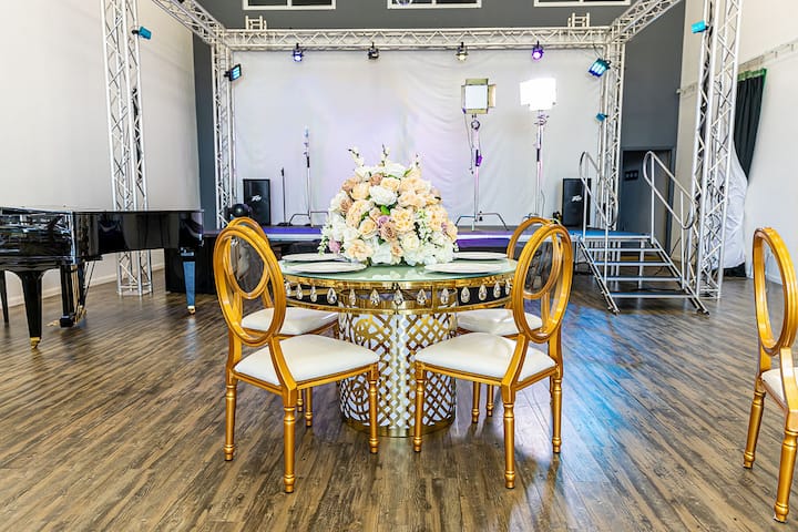 Venue Hall - Weddings, Quince, Events, Conference - Castles for Rent in ...