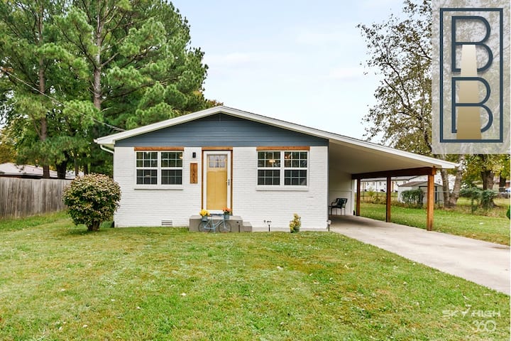 Benton Bungalow - Foodies, Arts, Bikes - Mississippi