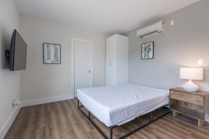 Pvt. Bedroom & Bath | Co-live By Thatch | 33 #2c - Boston, MA