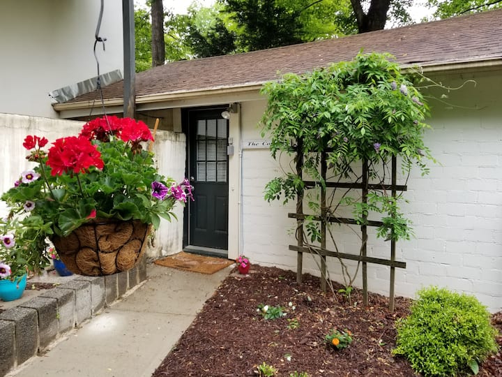 The Cottage On Hamby Street - 클레이턴