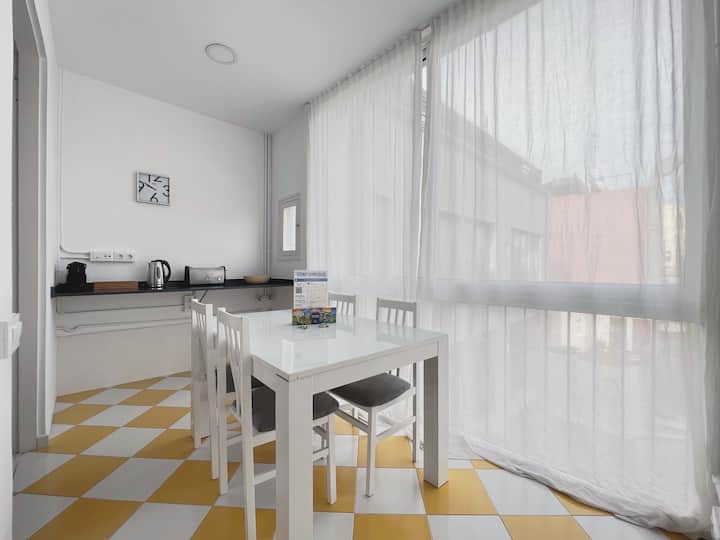 Gracia | Terrace | Kitchen | Ideal For Groups - Sant Cugat del Vallès