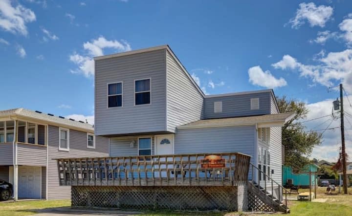 Off Pavement-3br,hot Tub,dogs Ok,1 Block To Beach - Kill Devil Hills, NC