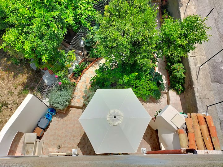 Guest House Il Giardino, Relax And View On Eolian - Oliveri