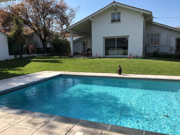 Villa Spacieuse Au Calme - Anglet