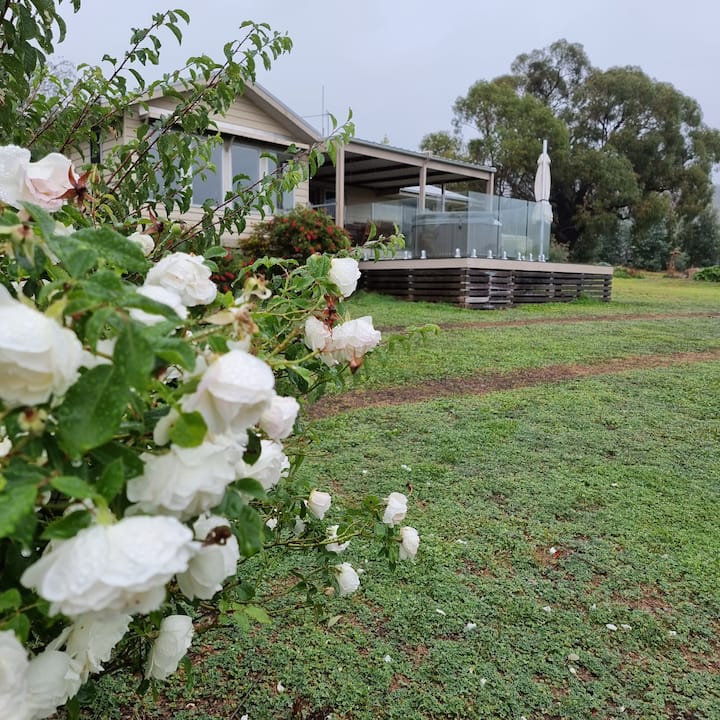 Strathbogie Ranges Vacation Rentals & Homes - Strathbogie, Australia ...