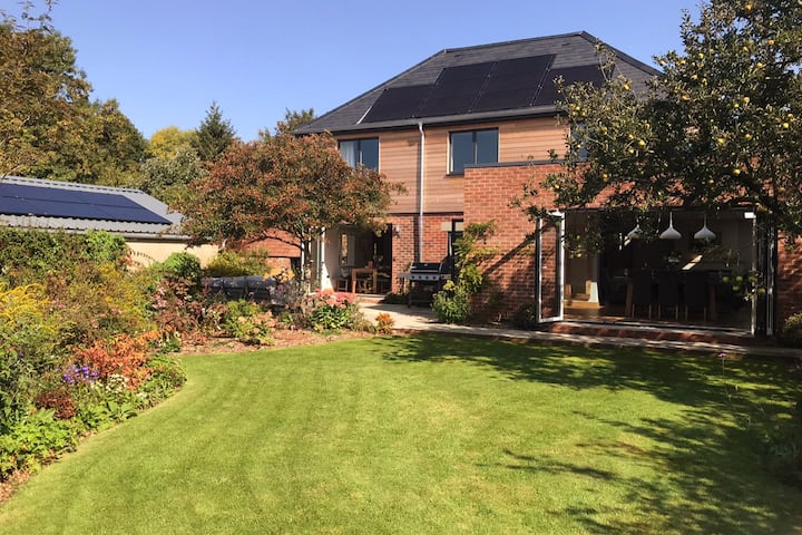 One Of The Best Loved Properties By The New Forest - Fordingbridge