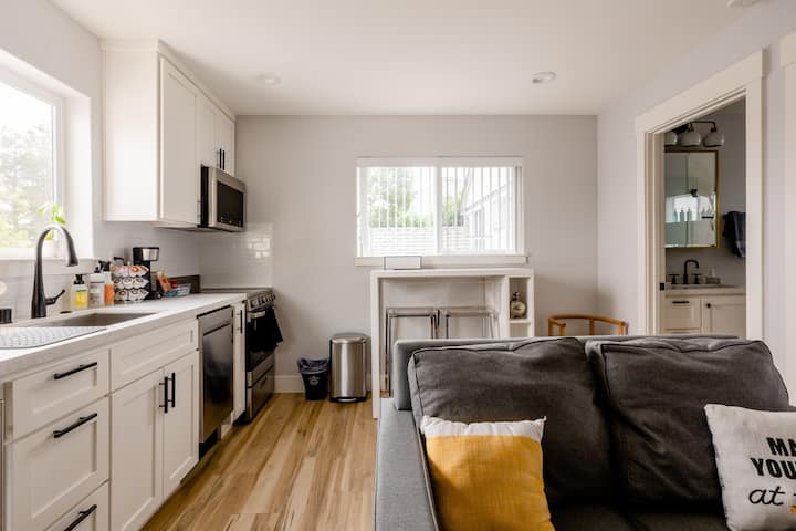 New Modern Detached 1br Guest House, Close To Dt - Livermore, CA