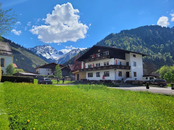 Haus Almrausch In Der Zugspitzarena Wo.bergsee - Berwang