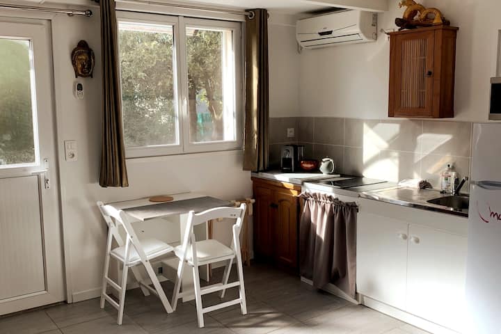 Studio Indépendant Avec Jardin 5mn De La Basilique - Saint-Maximin-la-Sainte-Baume