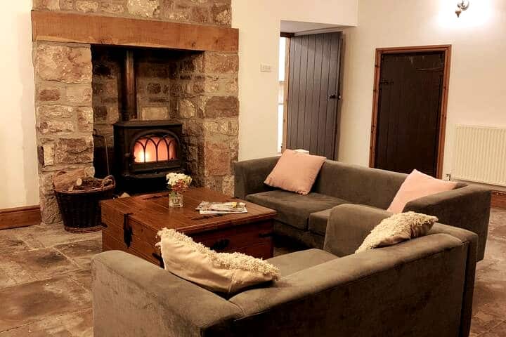 Large Countryside Apartment. Easy Parking - Newport