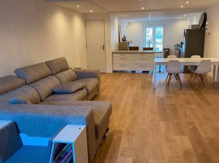 Maison De Village Avec 3 Chambres - Loupian