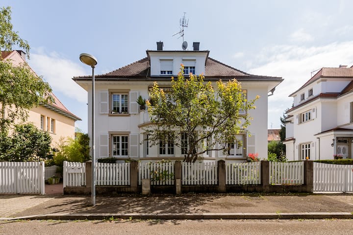 Appartement Cosy 4 Pièces 130 M² Orangerie - Alsacia