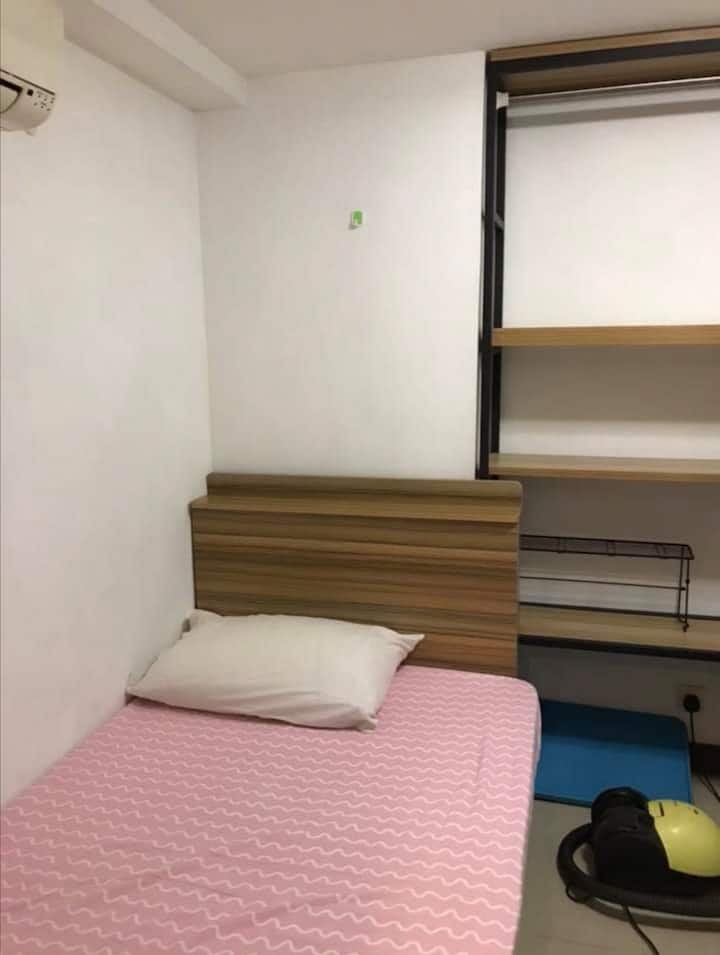 Wanchai Private Small Studio - Wan Chai