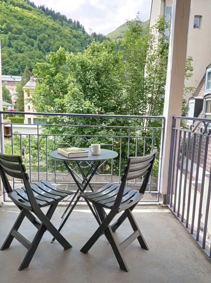 Superbe Appart, Centre-ville,parking, Vue Montagne - Cauterets