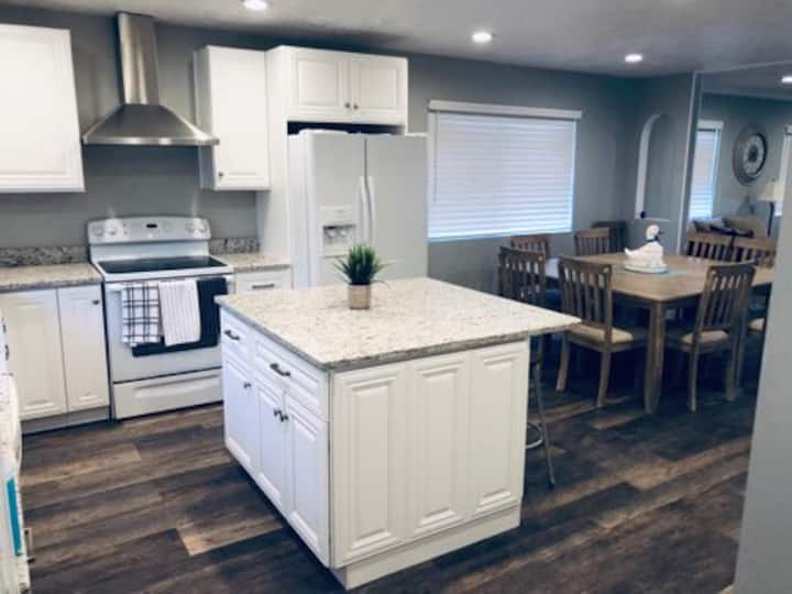 Perfect Location For A Stay In The Heart Of Utah - Salt Lake City, UT