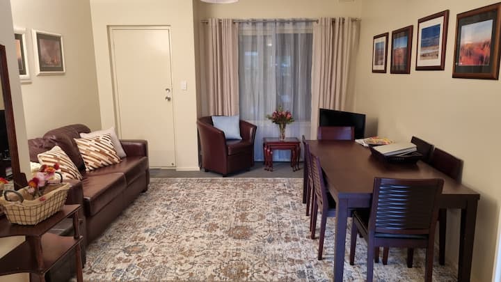 Curtin On Leader St - 2 Bedroom, Ground Floor - Adelaide
