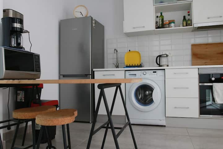 Room 1 | Private Bedroom With Ac - 3 Mins To Renfe - Alicante