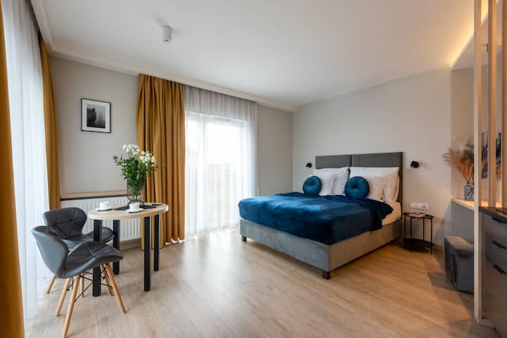 Stylish Studio With Wawel Castle View Near Oldtown - Krakow
