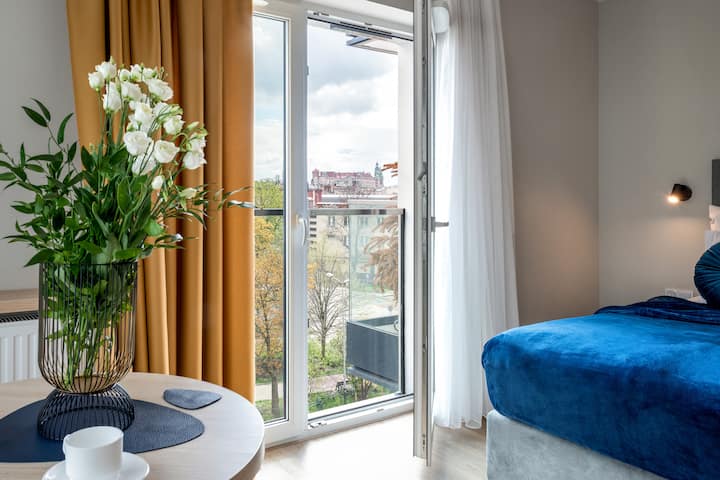 Stylish Studio With Wawel Castle View Near Oldtown - Krakow
