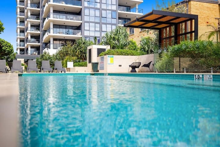 "Boardwalk Burleigh" Direct Access To Beach - Gold Coast