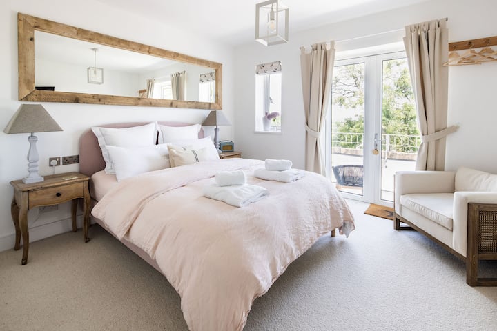 Gate Three - Room-only. The Gate Cornwall - Polperro