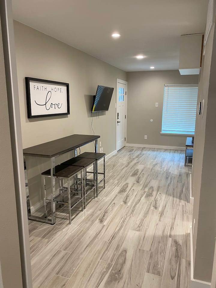 Comfy Condo Near Smu, Uptown & Popular Greenville - Dallas, TX