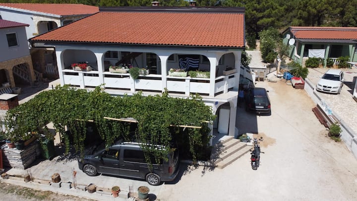 Apartmani Sanela 3 - Privlaka