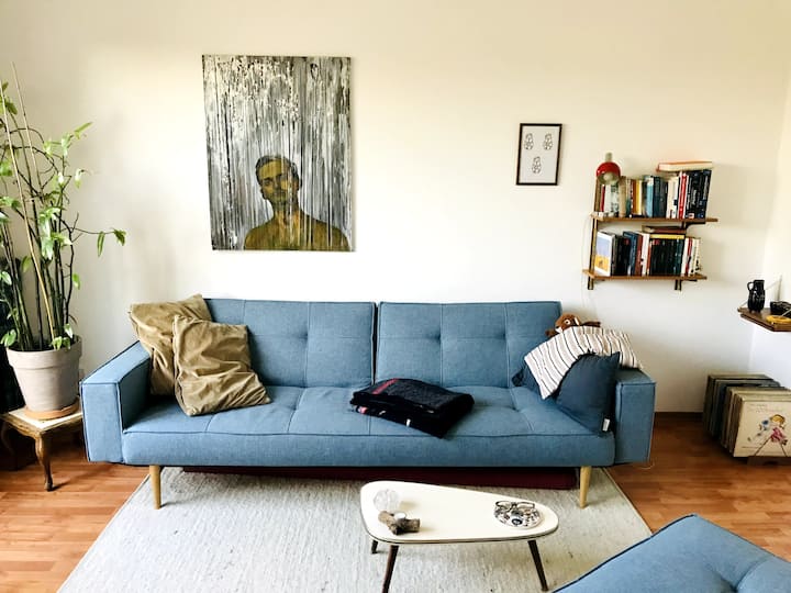 Sunny Rooftop Apartment Near Tempelhofer Feld - Berlin