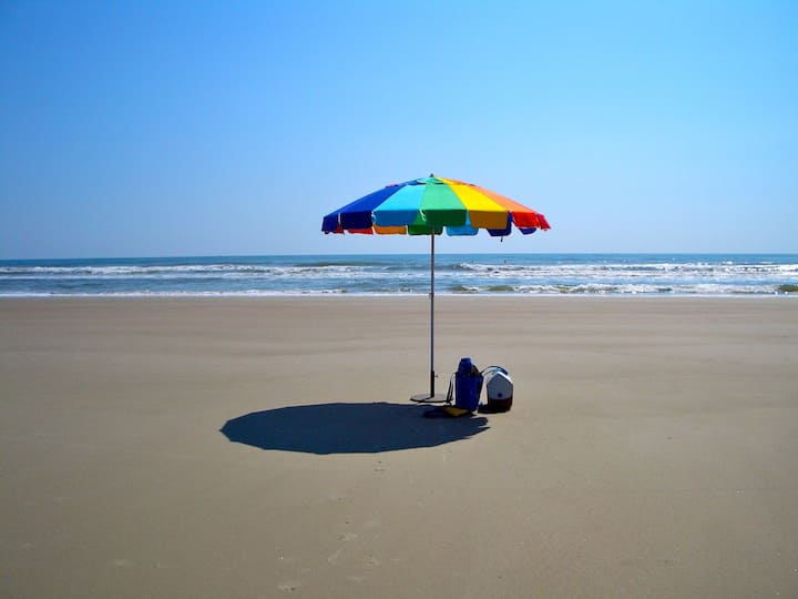 Beach Condo Paradise - New Smyrna Beach, FL