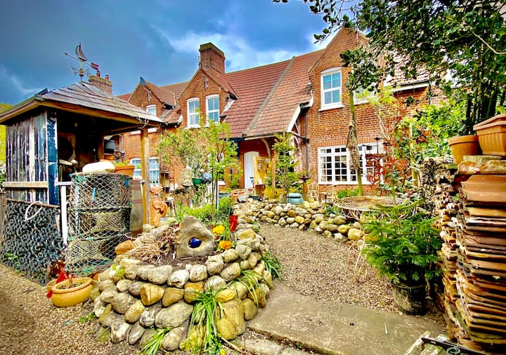 3 Bed Artists Cottage & Garden, Close To The Beach - Cromer