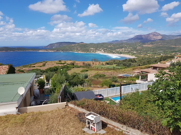 T2 Spacieux Avec Terrasse, Vue Mer, Parking Privé. - Cargèse