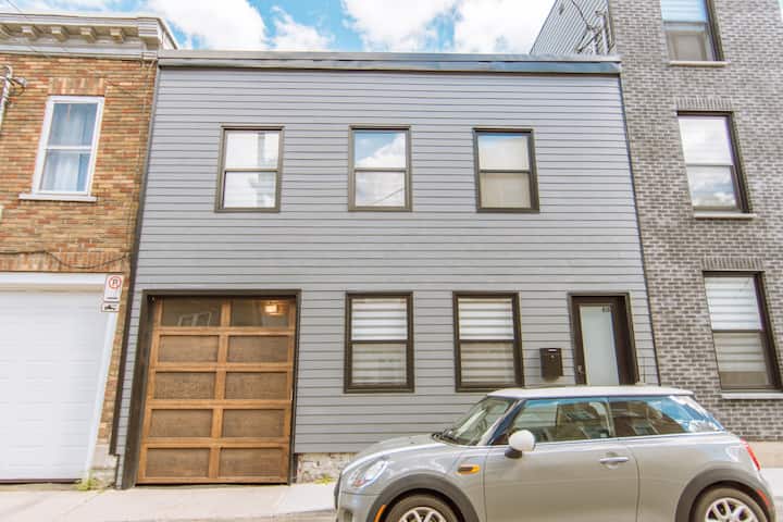 5★urban Retreat | Parking*| Town House | Patio |Ac - Québec