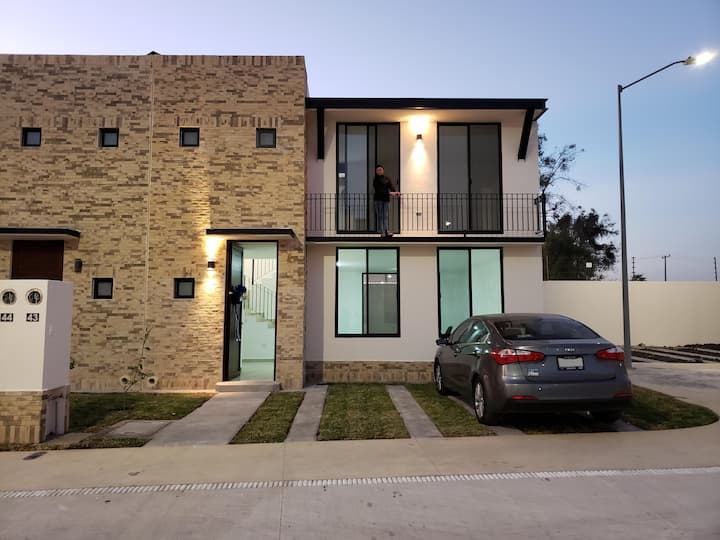 Casa En Coto Con Alberca En Corregidora - Querétaro