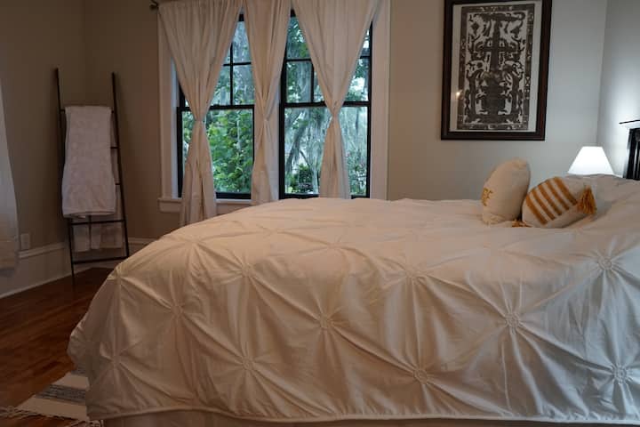 Avonly Place Convenient Historic Hideaway - Jacksonville, FL